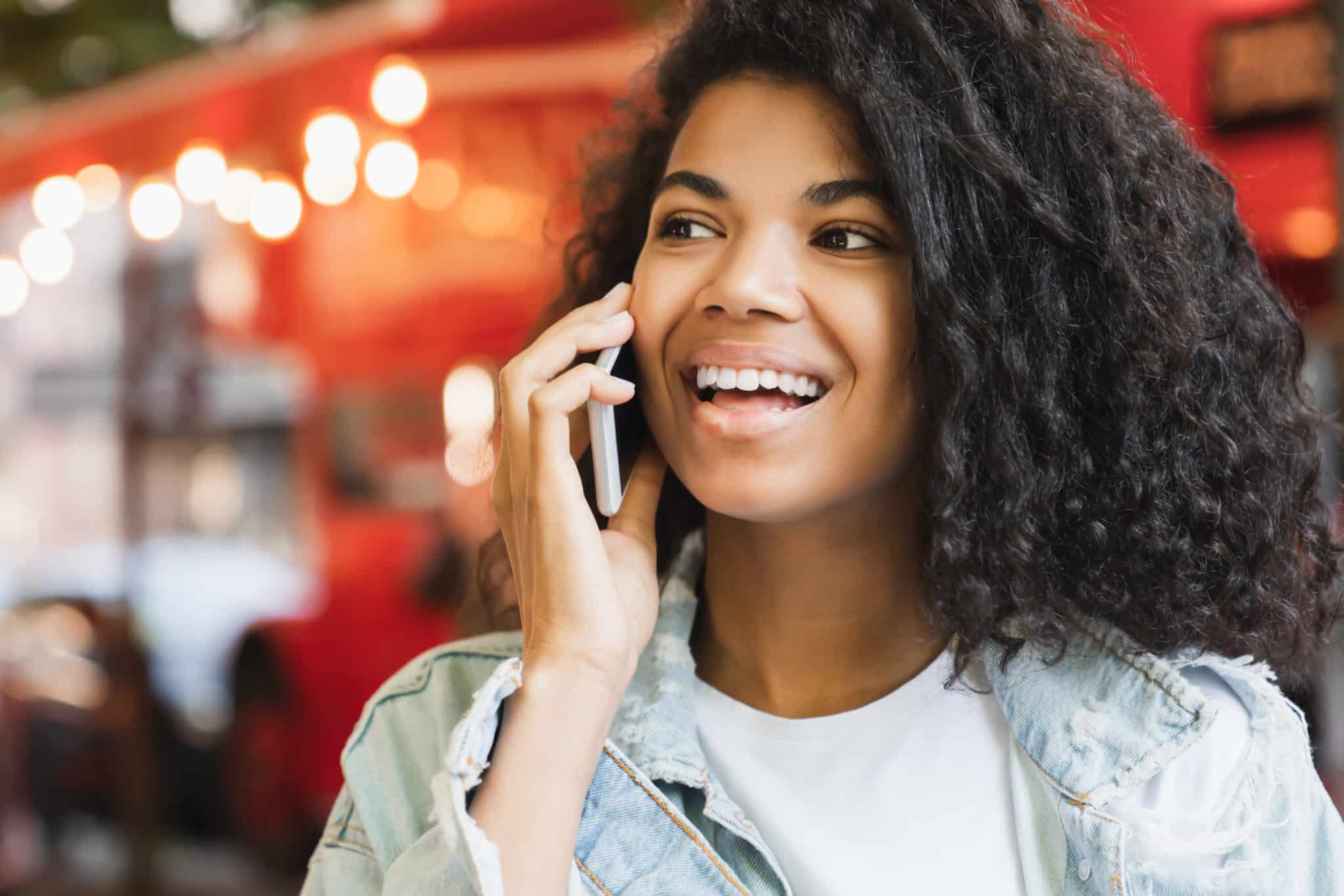 Comment relancer une conversation avec succès - Sitesdesrencontres.com